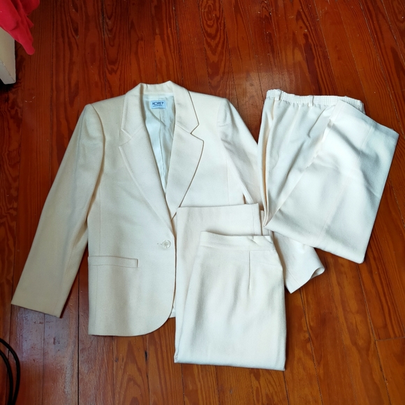 Koret | Pants & Jumpsuits | Koret Suit 3 Piece Set Light Yellow | Poshmark